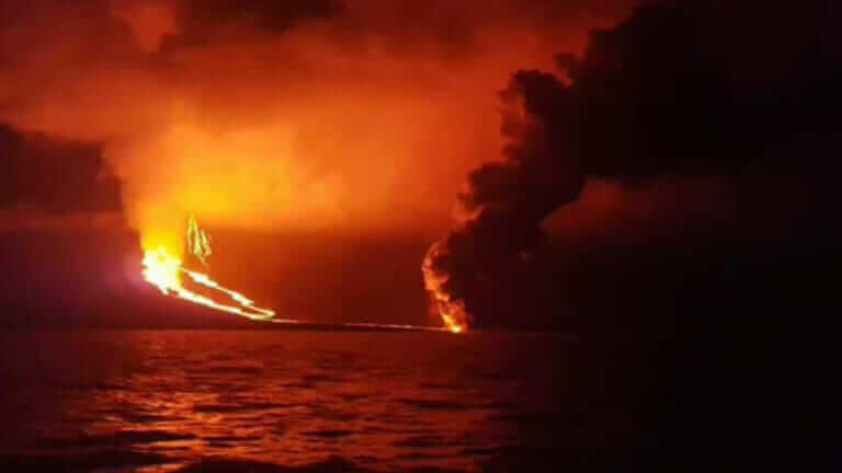 Galapagos Islands Volcanoes - A Complete Guide For Visitors